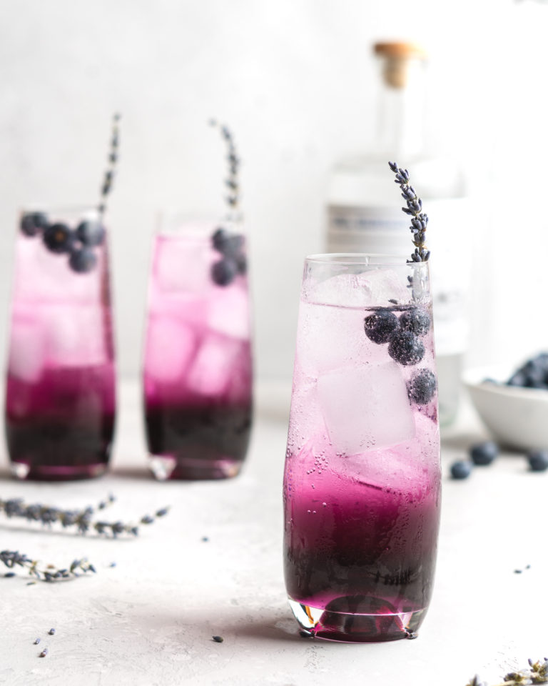 Lavender Blueberry Gin Sparkler - Food Duchess
