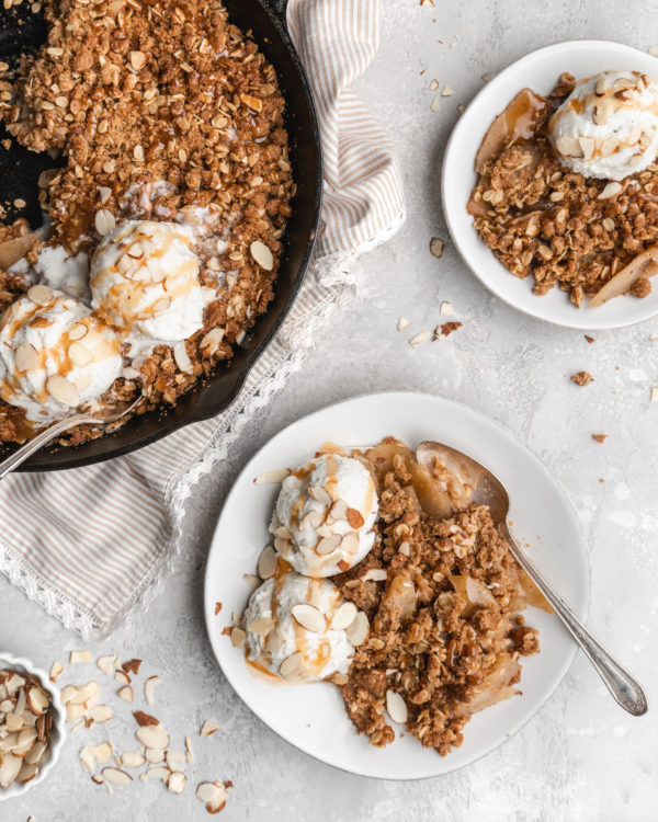 Maple Cardamom Apple Crisp - Food Duchess